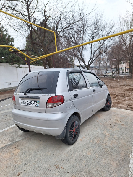 Matiz sotiladi 2010 yil 3800 y.u arenda s vikupom
