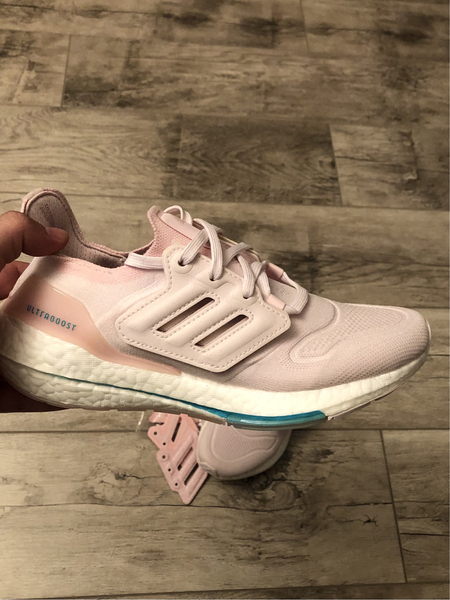 Adidas Ultraboost 22 W