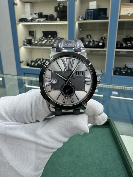 Ulysse Nardin Executive Dual Time
