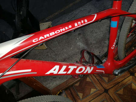 Karbon velosiped sotiladi