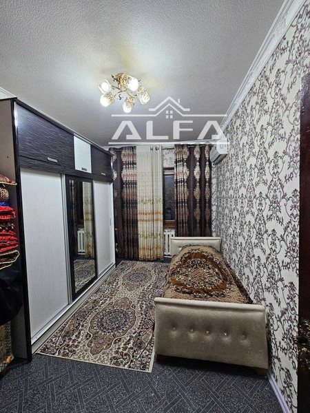 3 xonali 84m² 3-qavat sotiladi.