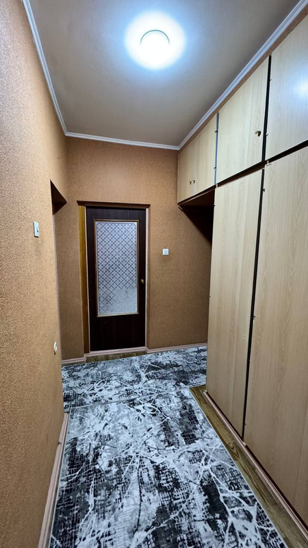 Чиланзар 20А квартал метро чиланзар,2/4/9 сдаю квартиру! 60м2 мебелью!