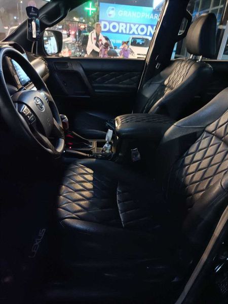 TOYOTA Land Cruiser 150