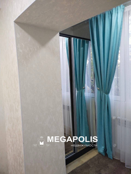 ХАМЗА МЕТРО_2/2/4 Чил-5 Мебель+техника Кирпич