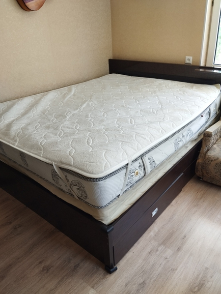 Кровать двуспальная 165х205