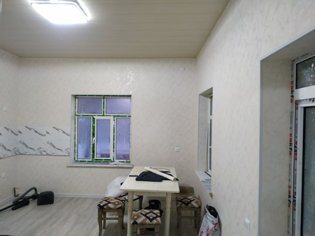 Toshkent tumani Navoy idorada arentr 15-maktab yonida .