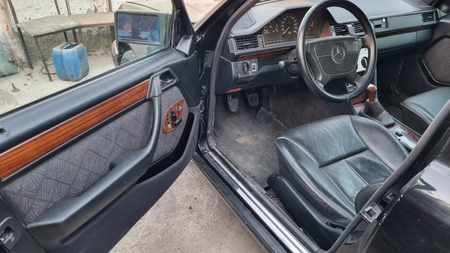 Продаётся Mercedes w124