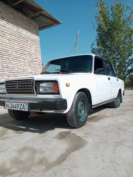 Ваз 2107 сотилади