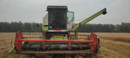 Claas dominator 130
