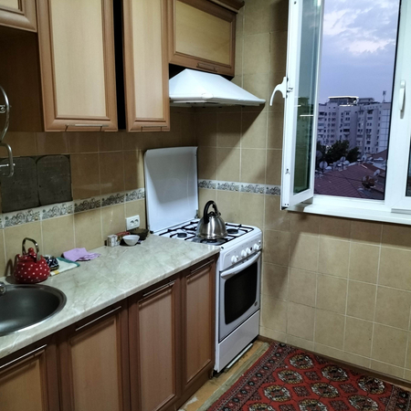 Метро Айбек 3 комн