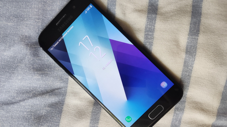 Galaxy A3 2017...