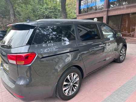 KIA CARNIVAL 2.2 TURBO DIESEL 2019 yil Probeg 256.000 km