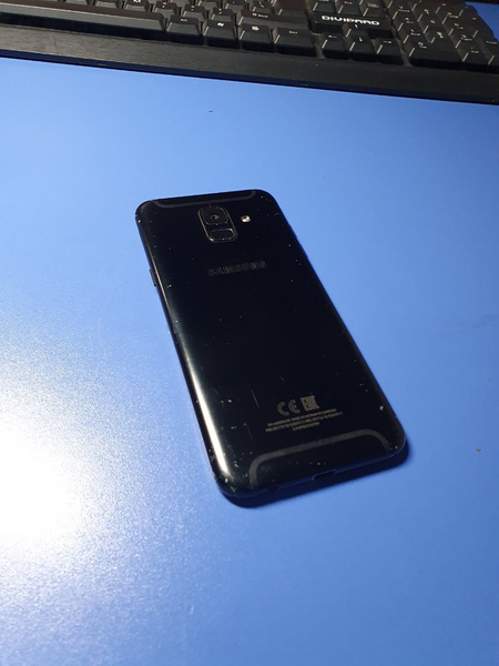 Samsung A6 sotiladi