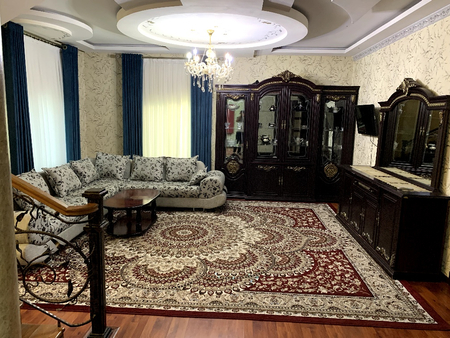 Дача ,,Villy Bars,,возле платины Чарвак.Бочка.