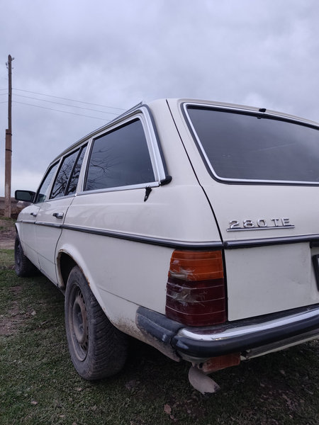 Мерседес w123 e230