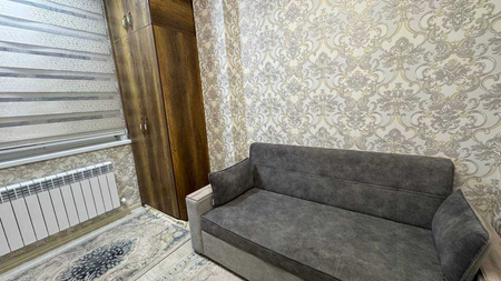 Parkentda ta’mirli, balkonli kvartira – 58,000$
