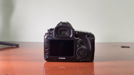 Canon 5d mark3 obektiv 50 -zaryadchik- orig batareyka-