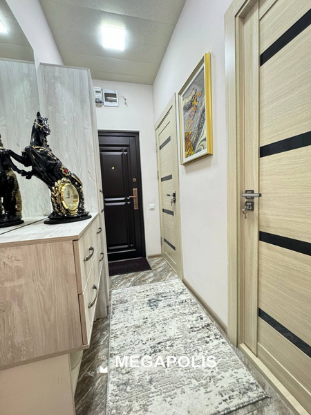 Ипотека Чиланзар 3 Продам 2 комнатную квартиру 2в3/1/4 Метро 2 мин