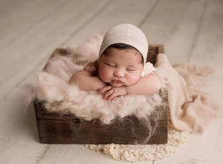 Фотограф новорожденных Newborn от 100$ с выездом на дом и реквизитом!