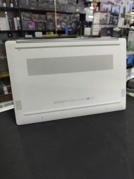 HP 250 G10 (i5-1335U/8/512)
