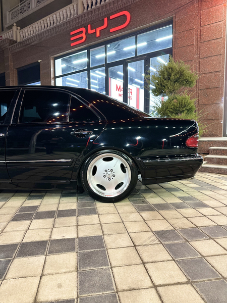 Mercades w210 sotilad