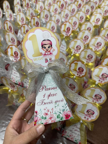 Клубника , бананы, в шоколаде