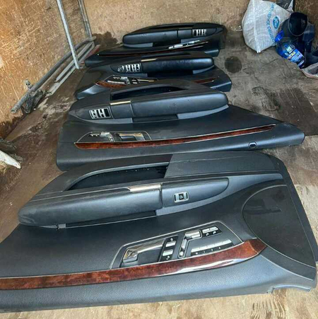221 Mercedes (Мерседес 221) Обшивка дверей
