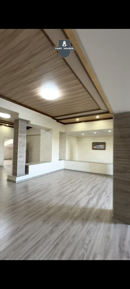 Квартира сотилади 350$ квадрати подключ