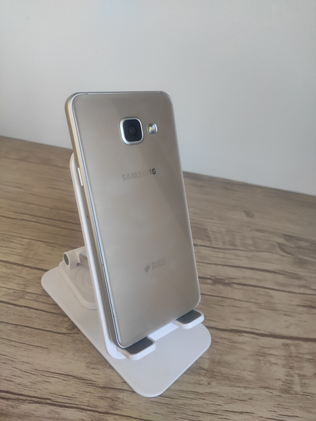 Samsung A3 (2016)
