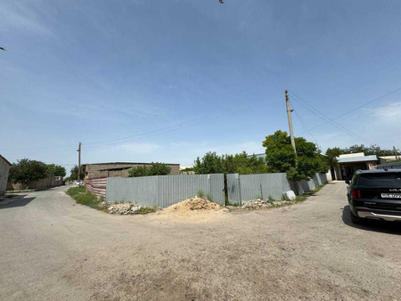 Tayyor 10 so’tiqli qurilishi tugallanmagan hovli sotiladi