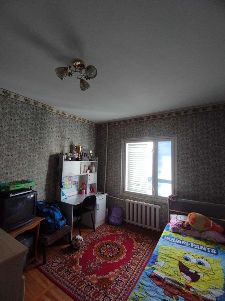 Сергели-8 4/8/9 балкон 2*6 Срочно продам