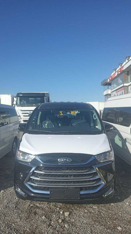 Jac m4 11 kishilik nalichida bor