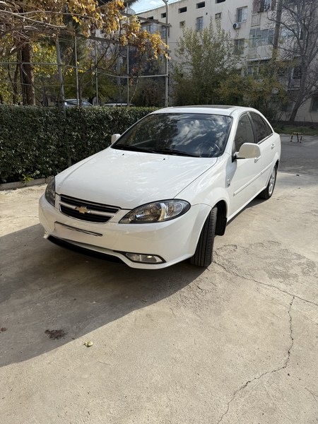 Gentra 2022 avtomat+metan