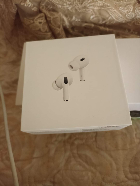 Оригинал наушников Airpods 2 pro тейпси зарядкой