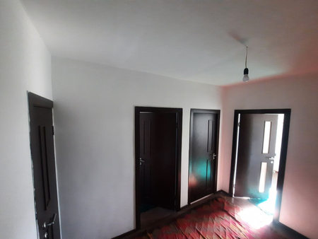 Uy Sotiladi 3 honali
