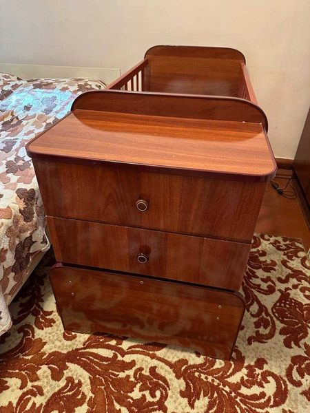 продам детскую кровать