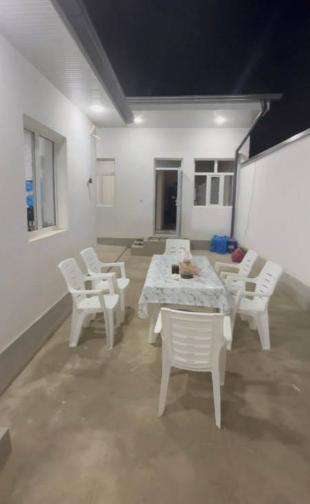 Nazarbek Tarnov 3 xona 1,5 sotik