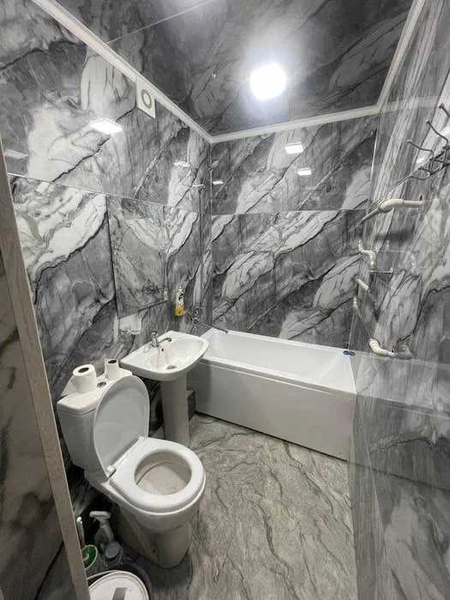 Срочно продается 2/2/4 квартира Ор-р:Транспортный инст. Пл 56м² (США)
