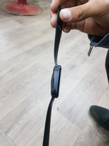 Smart watch sotiladi