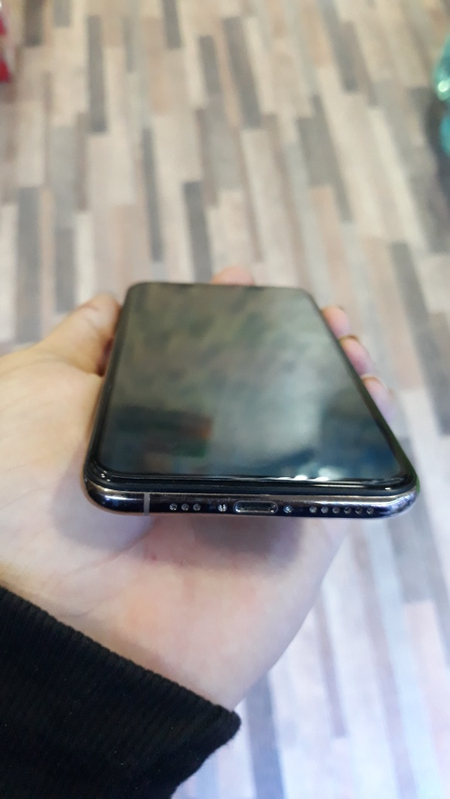 Iphone Xs sotiladi