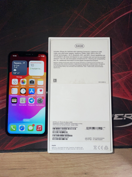 IPhone  XR в хорошем состоянии, без ремонта , коробка есть, черного цв