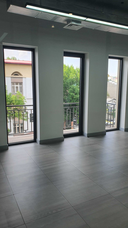 АРЕНДА офис, 200 мкв, 3750 уе, ор. Mirabad Avenue (Ул. Ивлиева)