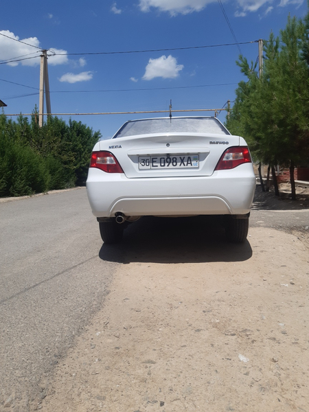 Nexia 2 sotiladi yili 2009, yurgani 141 000 km