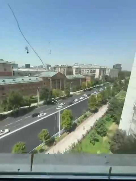 Продается 4/8/12 улица Нукусская магазин Гламур Первушка