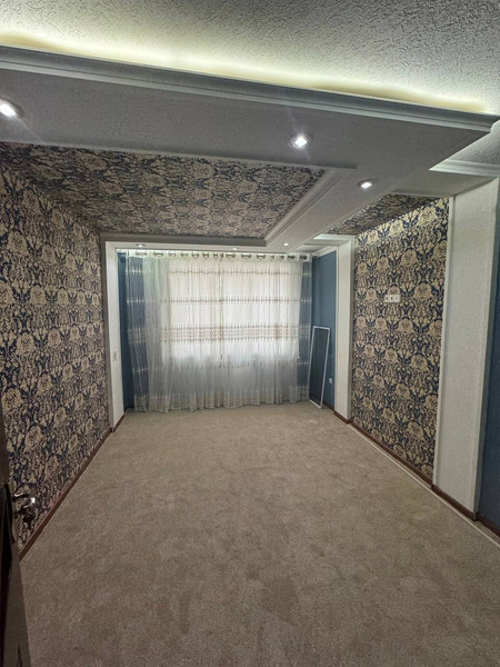 Чиланзар 9кв 3/3/4 Кирпич 70м²,бн 2/6 Ор:гостиница Малика *