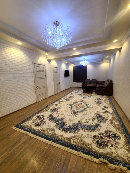 Продается 3 ком. Квартира площадью 77 кв.м. По ул. Рудаки
