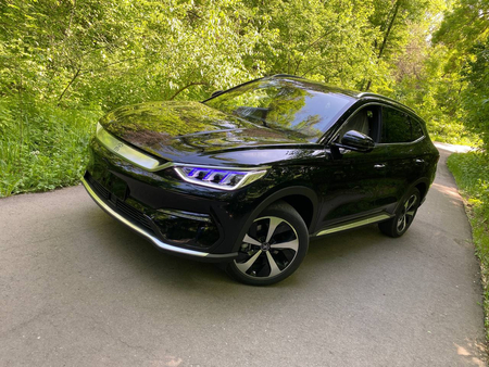 Byd Chempyon eliktro mobel