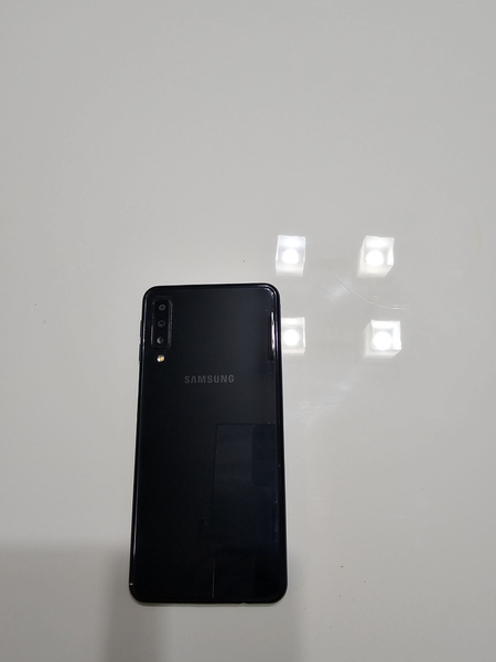 Продаю телефон свой Samsung A7
