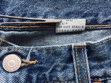 VINTAGE 2001 Made in U.S.A. LEVI'S® 550™ Relaxed Fit Jeans — W38 L30