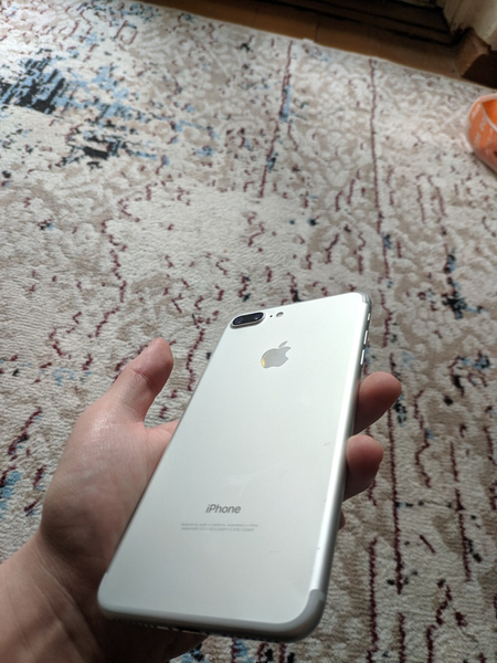 iPhone 7 plus 128gb
